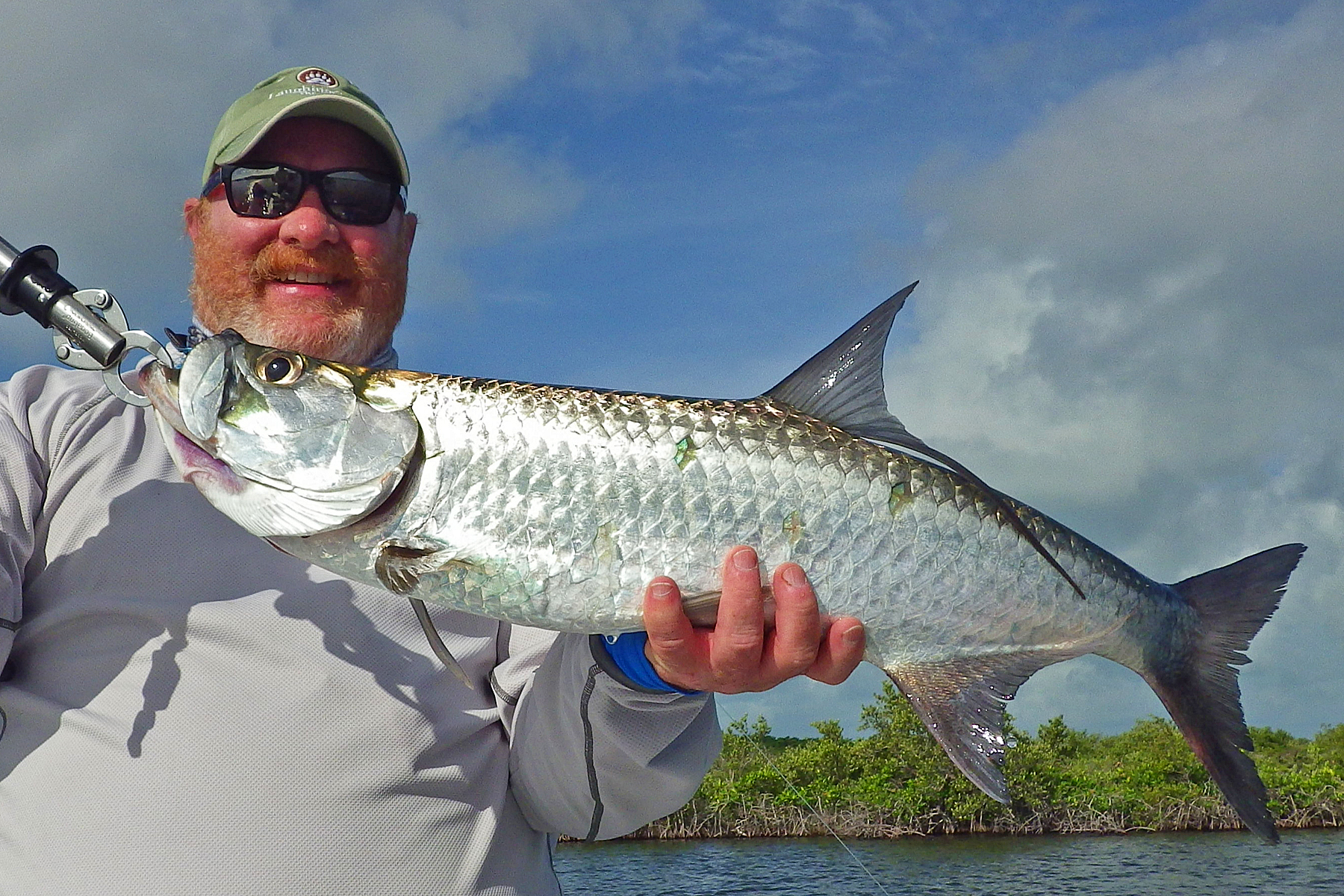 Al with Tarpon - 0697 - Al Ritt Flies